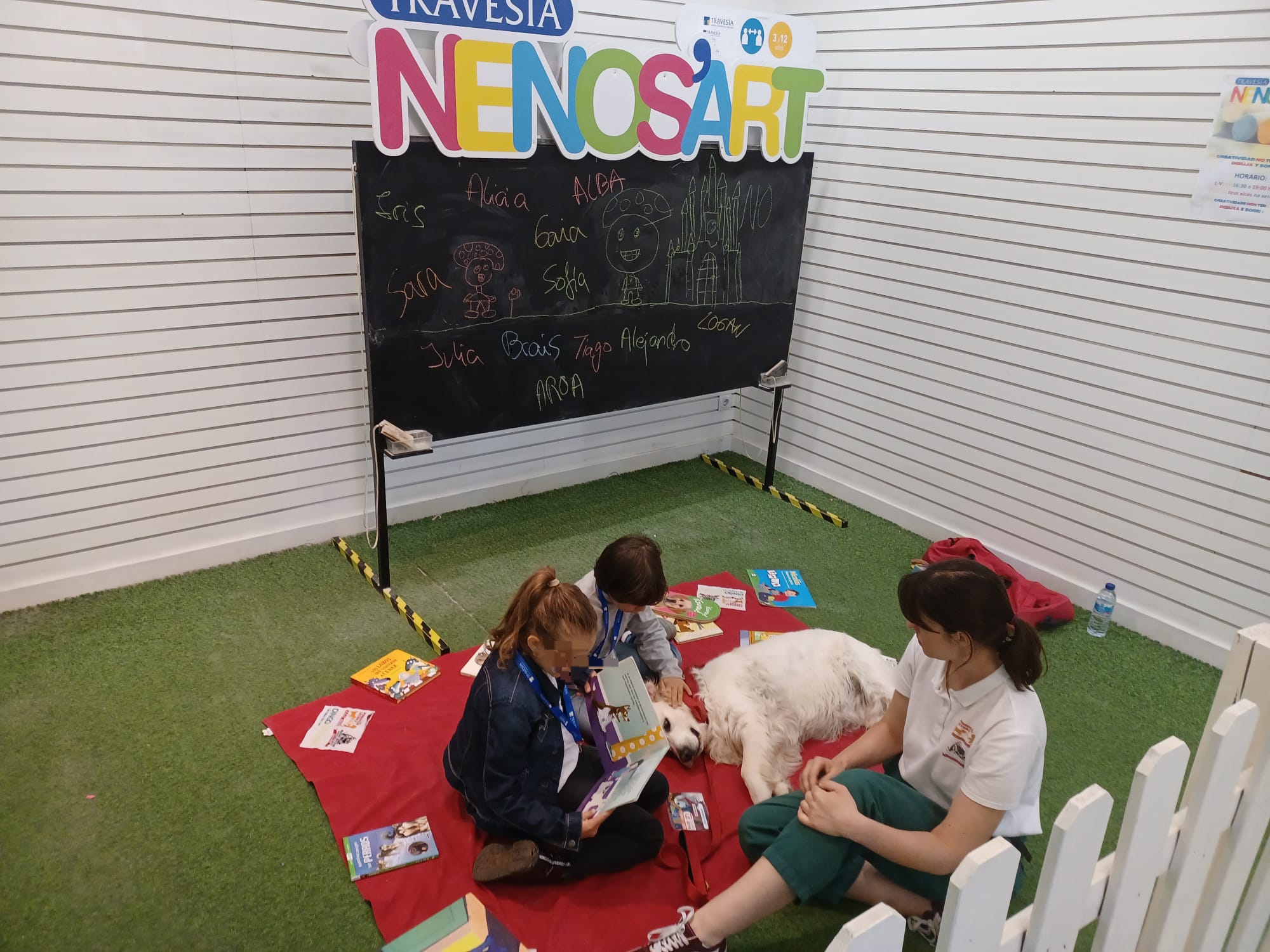 Éxito del taller de lectura con Perros y Letras en Centro Comercial ...